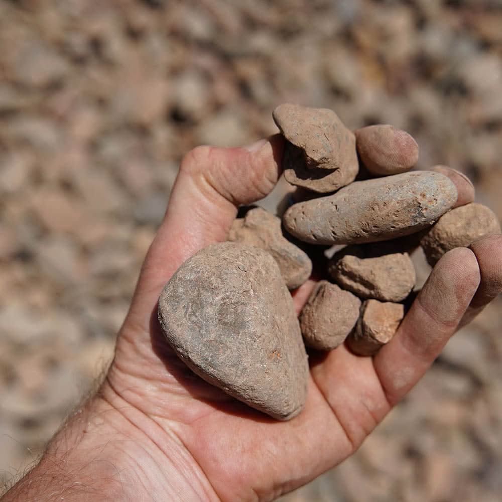 NEPEAN RIVER PEBBLES 40MM TONNE — Ace Landscapes Supplies