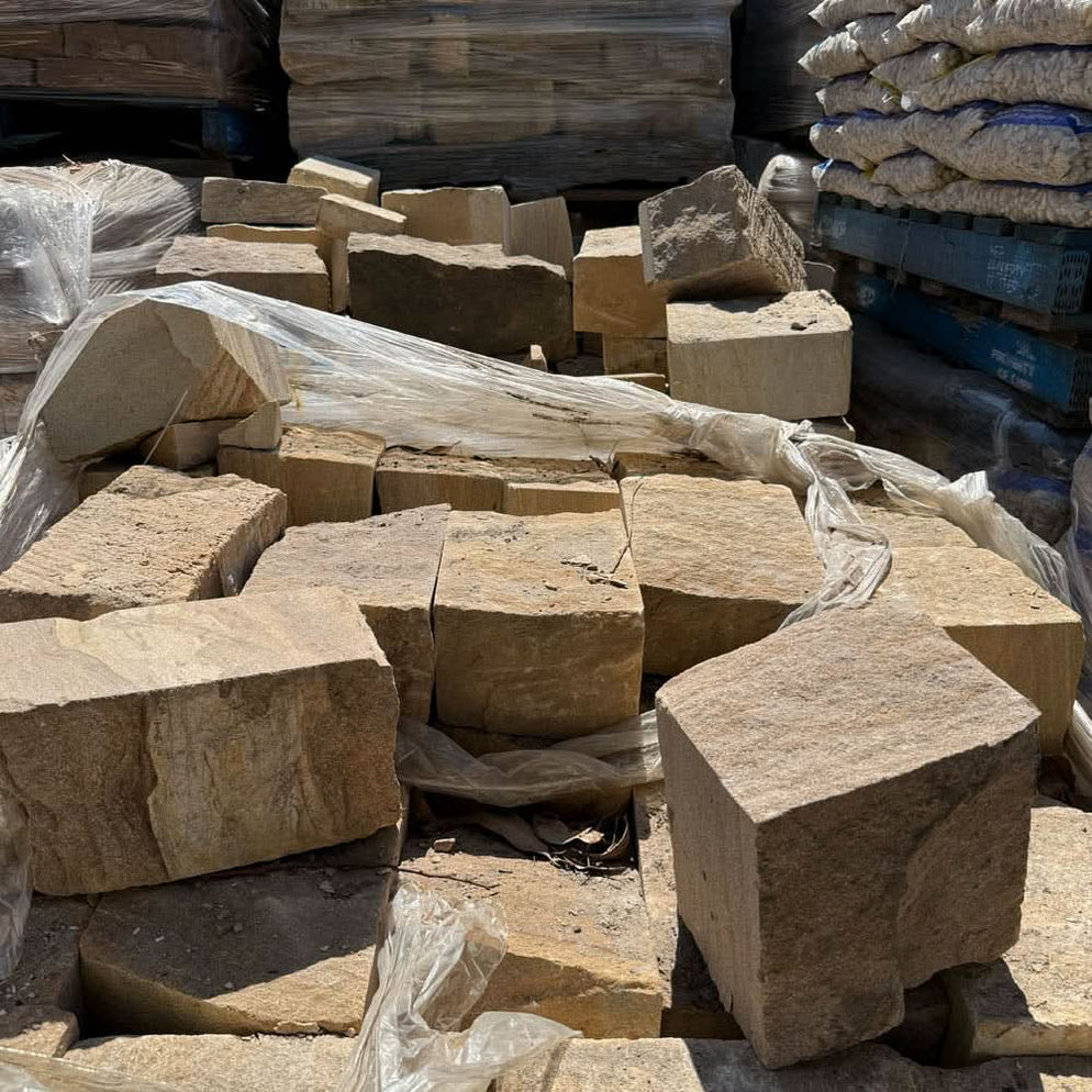 SANDSTONE BALLAST SQUARED M2 — Ace Landscapes Supplies